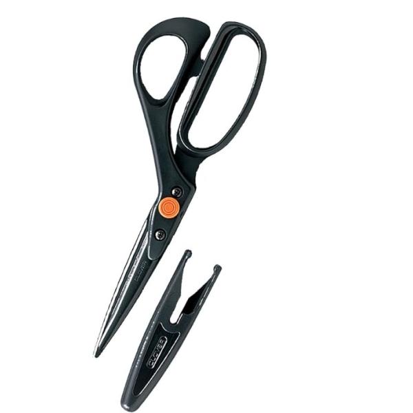 刃先をしっかりガードするキャップ付き。サイズもひとまわり小さいので携帯・収納に便利です。本体の重さ：95ｇ刃渡り：約82ｍｍ【サイズ】パッケージ=104×290×22mm【材質】刃=刃物鋼、ハンドル=ガラス繊維強化樹脂、刃部用サック=オレフ...