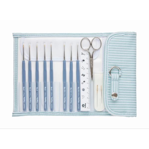 持ち運びに便利なケース付きセット編みやすくて、指が疲れにくい！【なめらかなかぎ先】細かく研磨したかぎ先は糸にひっかからず、スムーズな編み心地です。【持ちやすい形状】　　持ちやすく、回しやすく、すべらないという独自の形状を開発しました。【クッ...