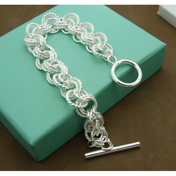 現地の連休につき通常よりも発送が遅れる可能性があります。通常通り1-2週間でのお届けをご希望の場合は3月以降にご注文頂くか、ご注文前にお問い合わせくださいませ。海外からの発送となりお届けに2週間程度頂きます。予めご了承くださいませ。商品名メ...