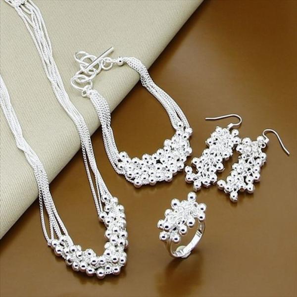 現地の連休につき通常よりも発送が遅れる可能性があります。通常通り1-2週間でのお届けをご希望の場合は3月以降にご注文頂くか、ご注文前にお問い合わせくださいませ。海外からの発送となりお届けに2週間程度頂きます。予めご了承くださいませ。商品名ジ...