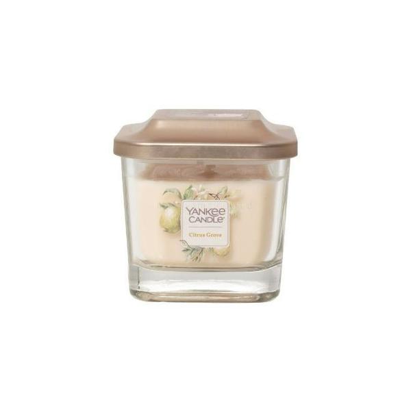 ・違う香りを日替わりで楽しむこともできる、使いやすいトライアルサイズです。・どんなお部屋にも合うシンプルなデザインとシックなカラー。・使用時にフタをキャンドルの底部分に収納すれば、キャンドルベースとしてお使いいただけます。・上質な天然抽出フ...