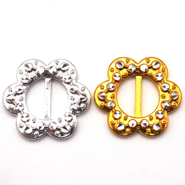 フラワーアルミ バックル　　アルミバックル フラワー 10mm シルバー ゴールド 猫首輪パーツ 小型犬首輪パーツ品名： アルミバックル フラワー 10ミリテープ用品番： C12290サイズ： 内径10ｍｍ（ヒモ通幅）21.5mm（高さ)×...