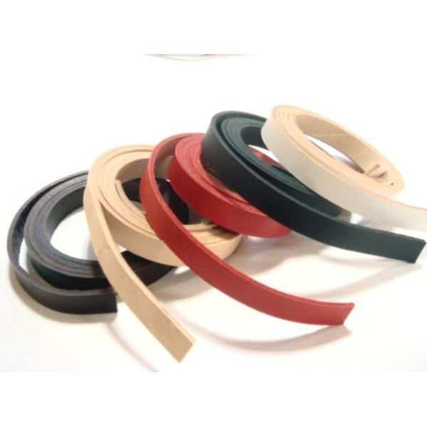 15ミリ幅×140センチ長さ×2.8ミリ厚hanaの革テープは一枚革で裁断していますのでつなぎ目はありません。自然の革を使用した革テープは牛1頭の身長より長くはなりません。牛1頭の最良の部分だけを選んで革テープ（140CM)に裁断しています...