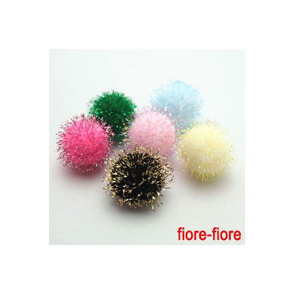 品名猫のおもちゃ　ぽんぽんラメボールカラー: Sサイズ　ヴィヴィットピンク、グリーン、ブラック、ピンク、ライトブルー、レモンLサイズ　ピンク、ライトブルー、レモンサイズ: Sサイズ：20ミリ　Lサイズ：25ミリ順次カラーを追加していきます猫...