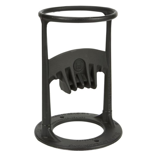 サイズ：直径190(リング外径)×H310mm重量：4.8kg材質：ダクタイル鋳鉄保証期間：1年間固定台推奨サイズ：直径25cm以上 オーストラリア製※太さ14cmまで、長さ25〜50cmの薪に対応※ハンマー、固定用ボルトは別途ご用意くださ...