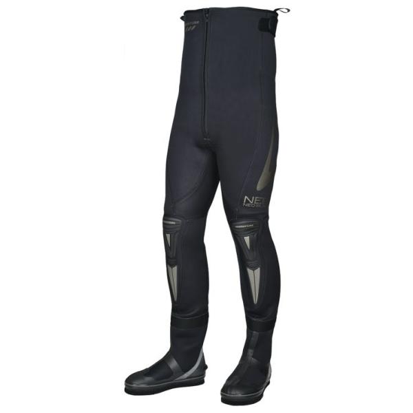 ・中割れブーツを採用し優れた歩行力と踏ん張り性・少し膝を曲げたニュートラルポジション採用の3D立体裁断でずり下がりも軽減・防水加工したシングルファスナー採用で脱ぎ履き楽々・すね当て部に高圧縮クロロプレン材を内蔵・胸部の隙間を防ぐベルクロアジ...