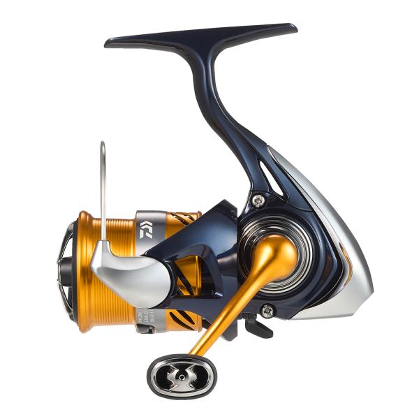 ダイワ 24レブロス LT1000S (スピニングリール)■標準自重(g)：190■巻き取り長さ(cm/ハンドル1回転)：64■ギア比：5.2■標準巻糸量ナイロン(lb-m)：2.5-100■標準巻糸量PE(号ーm)：0.3-200■ハンド...