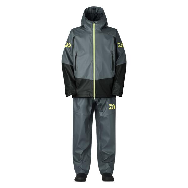 ダイワ PUオーシャンレインスーツ ガンメタル DR-6026 (レインウェア レインスーツ 上下セット)■素材：ジャケット/本体：ポリエステル100％(ポリウレタン防水加工)・メッシュ：ポリエステル100％・部分：ポリエステル100％・パ...