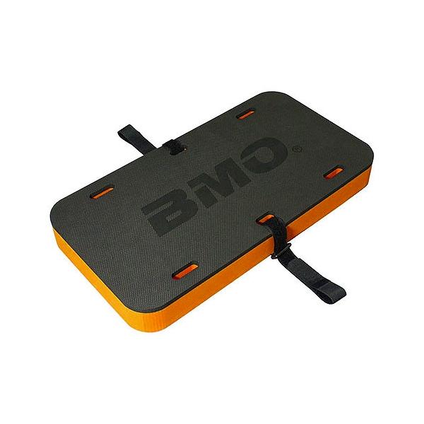 BMOジャパン 3 WAYクッション 30C0047 (ボート備品)■材質：EVA ■サイズ（W×D×H）（mm）：365×190×40■ベルト長さ（L×W）（mm）：270×20（バックルは含まない）■重量：115g■付属品：面ファスナー...