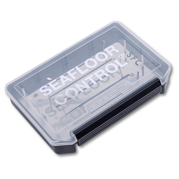 シーフロアコントロール SFCロゴフックケース ロング(ストッカー付) (タックルボックス タックルケース 収納)■仕切板3枚付■縦145×横205×高40mm≪シーフロアコントロール タックルボックス タックルケース 収納≫