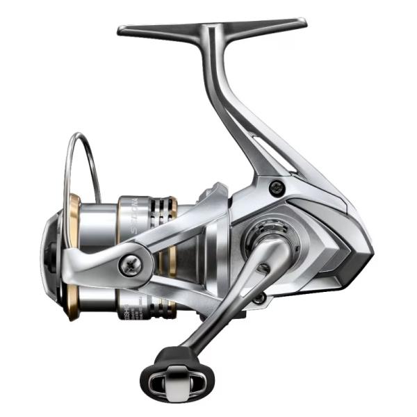 シマノ 23 セドナ C2000SHG (スピニングリール)■品番：C2000SHG■ギア比：6■実用ドラグ力(Kg)：2■最大ドラグ力(Kg)：3■自重(g)：215■スプール径(mm)/ストローク(mm)：42/12■糸巻量ナイロン(号...