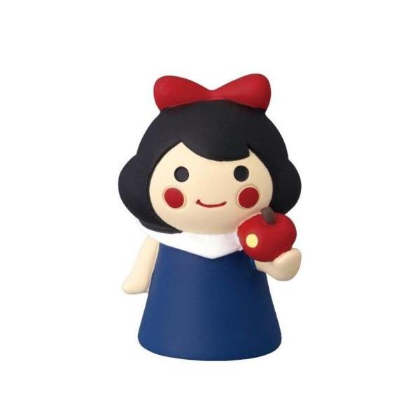 Otogiccoおとぎの森のリンゴ村。森の奥にあるリンゴ村を訪れた赤ずきんちゃん。リンゴ好きの白雪姫とティーパーティー♪ミニチュアマスコットの白雪姫 リンゴ大好きです。リンゴ大好き白雪姫は、まんまるほっぺもリンゴ色。素材・成分：ポリレジンS...