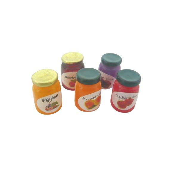 キュートな「ジャム瓶」のミニチュアパーツが復刻♪種類アソートセットとなります。画像は参考です。入荷ロットにより画像と異なる場合がございます。入り内容は均一ではありません。種類ごとに偏りがあります。１個あたり20円の8個セットです。SIZE:...