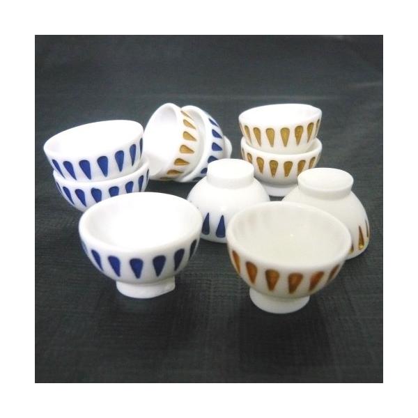 樹脂製のミニチュアどんぶりが登場！お椀・茶碗などにもオススメのミニチュアサイズ。ぐるりと一周サイドにプリントが施されていて、和や中の料理などに相性抜群の雰囲気です。金と青のペイントどちらか選択出来るようになりました。単色５個セットとなります...