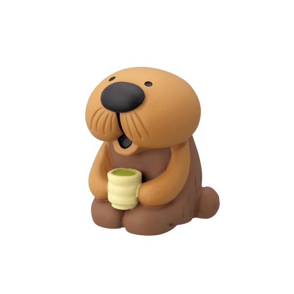 ヒゲラッコに新シリーズが登場！ご近所仲間を引き連れてあなたのお家におじゃまします。HIGE RACCOミニチュアマスコットの休憩ヒゲラッコです。素材・成分：ポリレジンSIZE:約28mm×33mm×H40mm※商品により、塗装ムラ・色のばら...