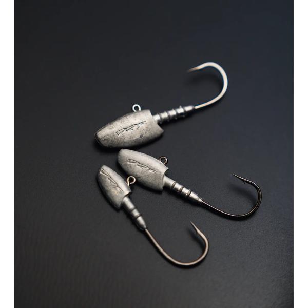 巻き専用”自走式ジグヘッド”ロールさせない、ウォブルさせない。　　キール状に設計されたヘッドデザインは直進性が増し水押し感ゼロ、ラインよりも先行して直進。まるでライン抵抗を無視したかのようにジグヘッドが先行して泳ぎ、警戒心の高いバスへ油断の...