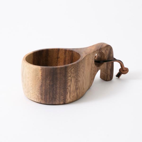 NOBOX ノーボックス ククサカップ 7ozは北欧の伝統的な木製カップ「Kuksa（ククサ）」のミニマルなスタイルにインスパイアされ、デザインとユニークな美しさをアップグレードさせたカップです。天然のアカシア材を使用しており、ハードウッド...