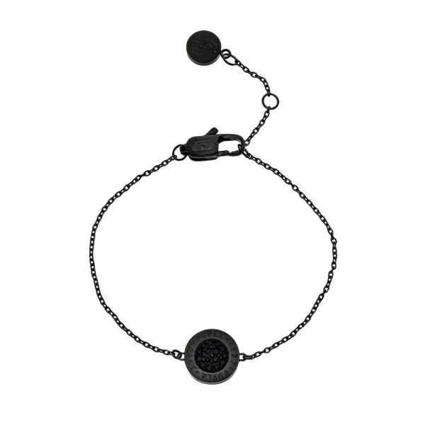 敷き詰められたヨーロッパ産クリスタルが目を惹く、“ハンコ（SIGILLO）”モチーフのブレスレット。シンプルながらエレガントな印象を持ち、いつものコーデを華やかに魅せてくれます。【フルラ/FURLA】【カラーバリエーション】ブラック【サイズ...