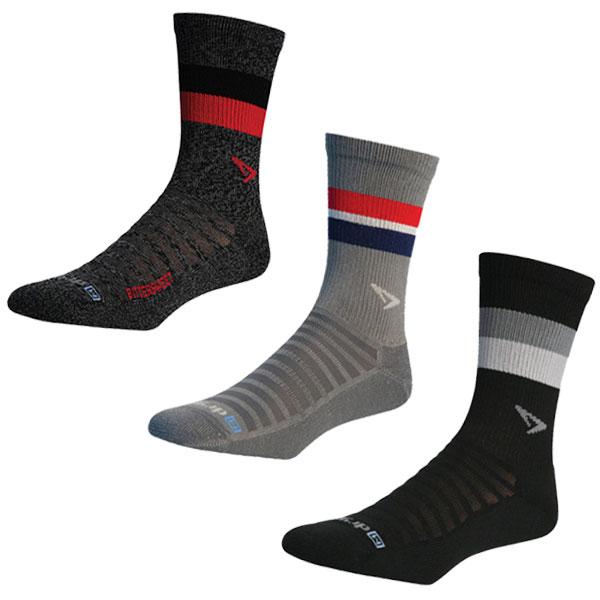 ・本国アメリカで最も人気のあるモデル・薄手、厚手部分を理想的なバランスで作られたソックス・ウルトラマラソンやロングディスタンスに最適足の甲部分は通気性の良いメッシュ素材を採用しする事で優れた通気性を可能にし、ムレを防止。一方、足裏部分は厚手...