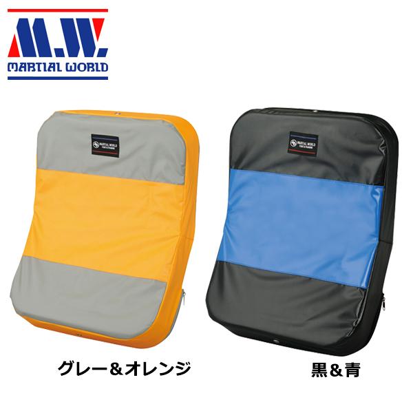 【軽量化を追求しビッグミットの限界に挑んだ傑作】大会等に持ち運びやすい重量として開発された軽量型ビッグミット。   耐久性にもこだわり、ハードな使用でも長持ち。遠征時のウォーミングアップ等、持ち運びを想定したミットです◆サイズ◆幅44×高さ...
