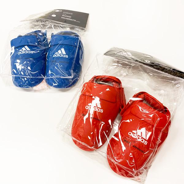 WKF公認足の甲プロテクター （左右セット）試合用プロテクター。日本人の体格に合わせてフォームを変更。 優れたフィット感でより動きやすくなりました。※すねの部分は付いていません■サイズS 【旧ロゴ】M 【新ロゴ】L 【新ロゴ】XL 【新ロゴ...