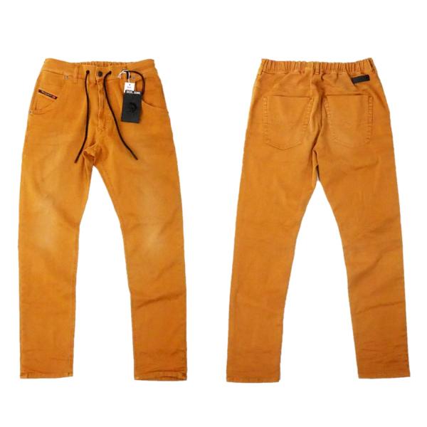 ■商品詳細スウェットデニムの元祖、DIESELのJOGGJEANSシリーズ。まるでスウェットパンツのような快適な穿き心地とデニム特有のハリ感を両立させたデニムパンツは絶大な人気を誇ります。ベースシルエットとなっている"KROOLEY"は裾に...