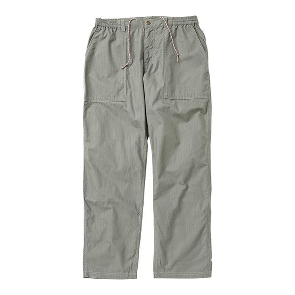 外付けのポケットが設けられたワークパンツです。【商品説明】KAVU メンズ ベイカーパンツ は外付けのポケットが設けられたワークパンツです。ワイドなシルエットが特徴のベイカーパンツは、チノパンやデニムに飽きたらぜひ試してほしいボトムスタイル...