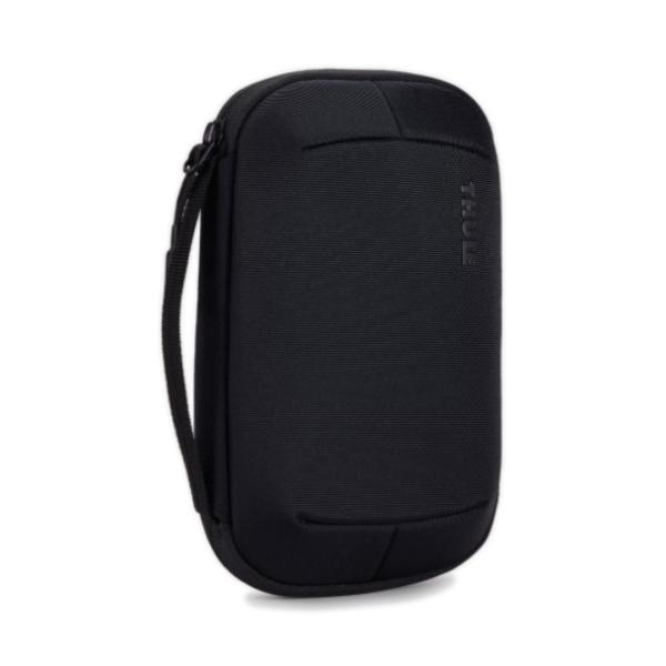 Thule Subterra 2パワーシャトルは、充電器、コード、小型電子機器、ペンなどの収納を考慮しています。・パスポートや小さなノートを、取り出しやすいスリップポケットや安全なジッパーポケットに収納・ポータブル充電器、コード、アクセサリ...