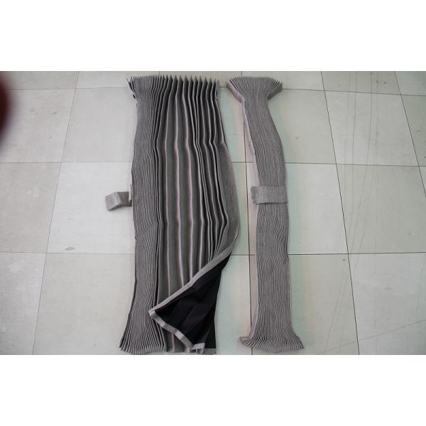 生地が丈夫で長持ちします。　　　　　　　　　　　　丸洗いＯＫ。ご家庭で洗っても大丈夫です。遮光率99.99％だから安心して仮眠できます。サイズ：巾240cmｘ90cm（2枚入り）32個フック付きカラー：表グレーベージュ/裏黒　ハリスツイード...