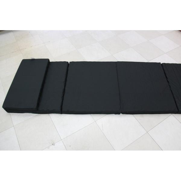 点で支える高反発健康敷き布団 大型4ｔ兼用  凹凸で体圧分散プロファイル加工サイズ：巾60cmｘ丈230cmｘ厚み5cm五つ折りカラー：黒中材：高反発ウレタン100％生地：ポリエステル100％優しい弾力で腰に優しい寝心地アップ！コンパクトで...