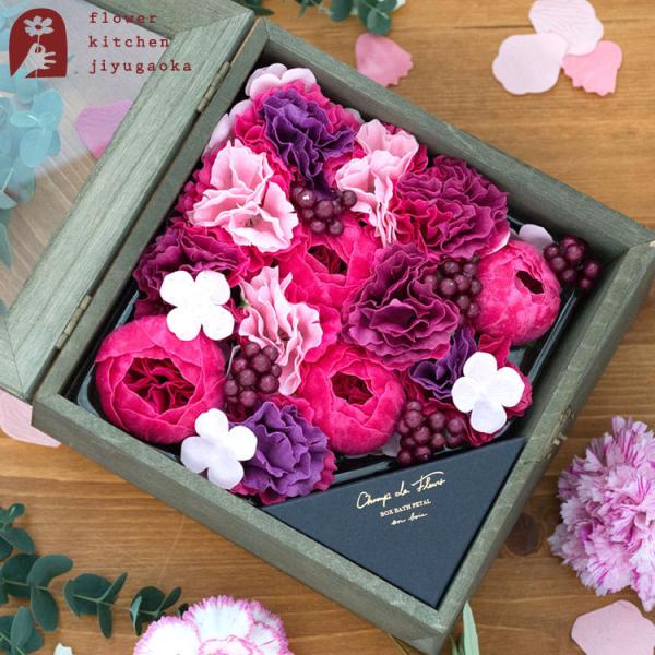 【商品について】 サイズ：幅19cm×奥行19cm×高さ8.5cm（木箱） 内容量：プレジール：95ｇ（約9回分） シエスト：75ｇ（約7回分）※1回1〜2摘使用した場合成分：コーンスターチ、ラウリル硫酸Na、ポニビルニアルコール、水、コカ...