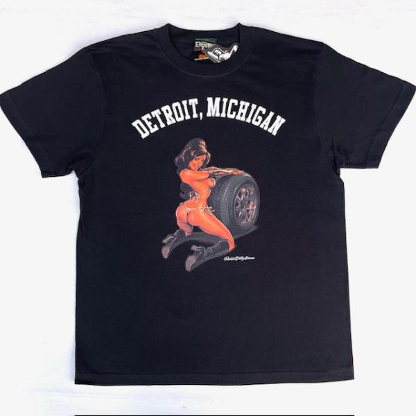 ロッキンジェリービーンデザイン EROSTIKA DETROIT MOTOR GIRL Tシャツコットン１００％ フロント、バック：プリントサイズL　肩幅50cm　身幅54cm　着丈71cm代引き便、銀行振り込み 楽天銀行も可能です 水曜日...