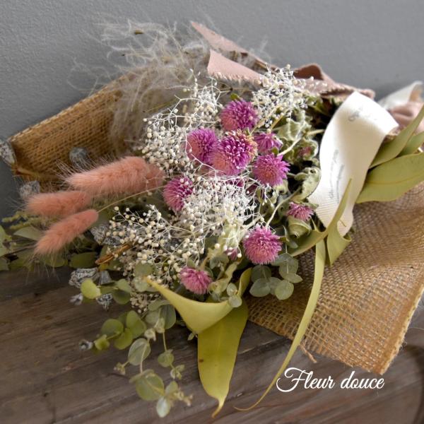 ＊お知らせ＊季節により花材が一部変更になる場合がありますが、デザインに大きな変更はございません。【素材】　　　　プリザーブドフラワー、ドライフラワー　　　　　　　　　　ユーカリ【サイズ】　　　　幅約28cm×長約42cm　　スワッグ　おしゃ...