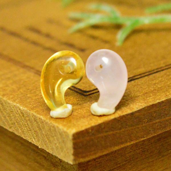 ■サイズ　約6×10mm※1個売りとなります。※天然石のため、表面に目立たない程度の凹み・クラックインクルージョンがございます。※モニターによって色合いが異なる場合がございます。予めご了承ください。※画像は見本です。濃淡・模様・色合いは様々...