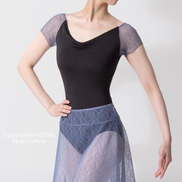 肩に軽くギャザーを寄せ、出来るだけ袖のツリ感を軽減させました。 プールでも海でもご使用になれます。プロフェッショナル仕様  素材 東レ サラカラ2wayポリエステル 85%ポリウレタン 15%  ストレッチシアーレース ポリエステル 100...