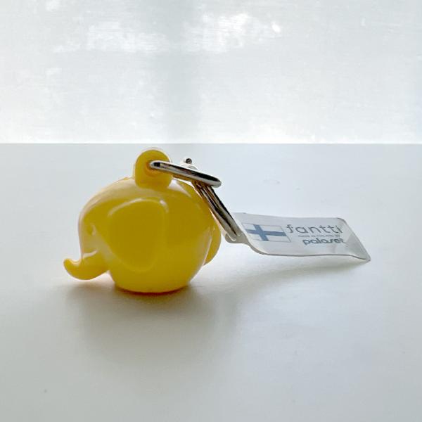 フィンランドで1973 年から製造されているゾウの貯金箱をモチーフにしたキーホルダー鍵を付けたり、バッグに付けたりとワンポイトに可愛いキーホルダーです。Product Details/商品詳細■サイズ(約)/ W3cm×D2.5cm×H2....