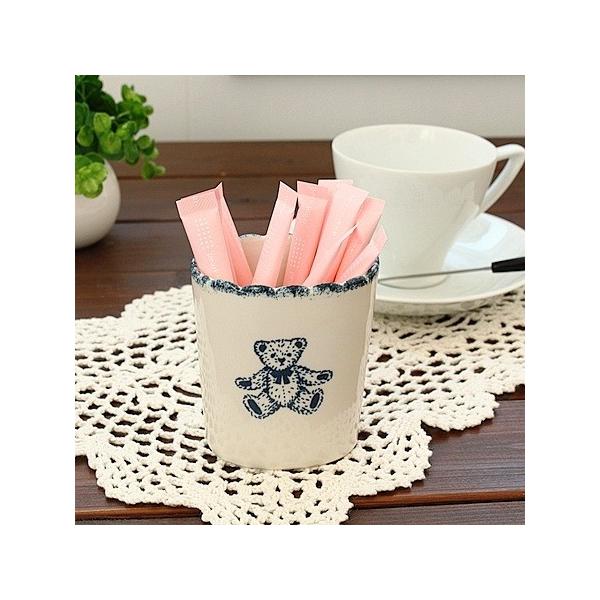 ・ サイズ　約8.3cm×約6.8cm　　　高さ/約9ｃｍ・重さ 　約200ｇ・磁器※製品の特性上、『寸法・容量・重さ』等は、若干の誤差がございますので、あくまで参考値としてお含みおきください。　※画像に含まれる小物は、ご使用イメージのため...