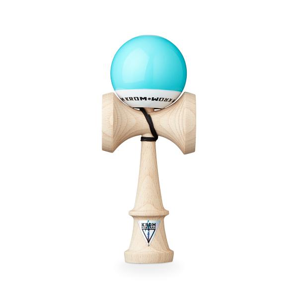 KROM KENDAMA POPは、世界最高の遊び心地と、最も手頃な価格の入門用けん玉を目指して作られています。12種類のカラーバリエーションをご用意しています。あなたのお気に入りはどれですか？・CKシェイプ・LOLスティッキークリア・ブナ...