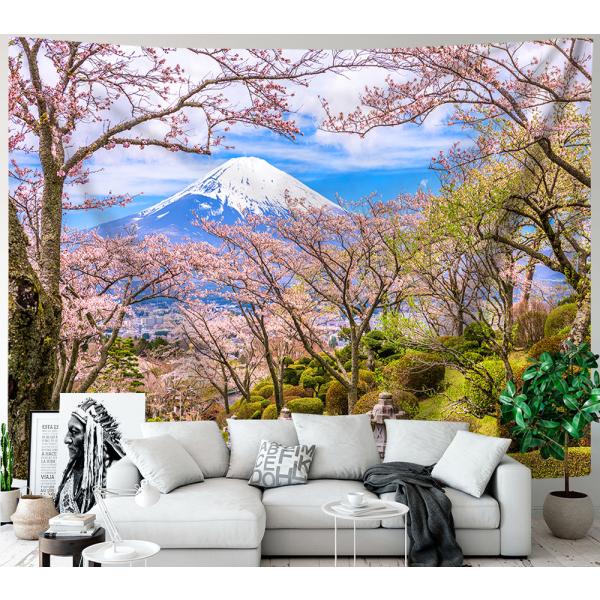 庭園からの桜と富士の絵柄のタペストリーです。花のある明るい雰囲気が出ます。横150cm、縦130cm。横長タイプです。リビングやキッチンなど家族が集まる部屋や寝室などの壁にぜひどうぞ。素材:ポリエステル掛けた瞬間一気に雰囲気が変わります。間...