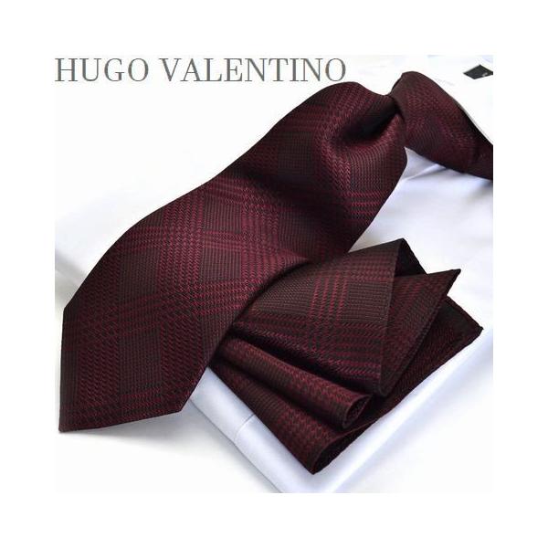 【20代/30代/40代/50代/60代】サイズ縦143センチ×幅8センチ/チーフ23.5センチの正方形 材　質シルク１００％色 エンジ、ブラックのグレンチェック柄 /チーフ・同柄商品説明写真と多少の色の異なりはご了承下さい。 ポイント利用