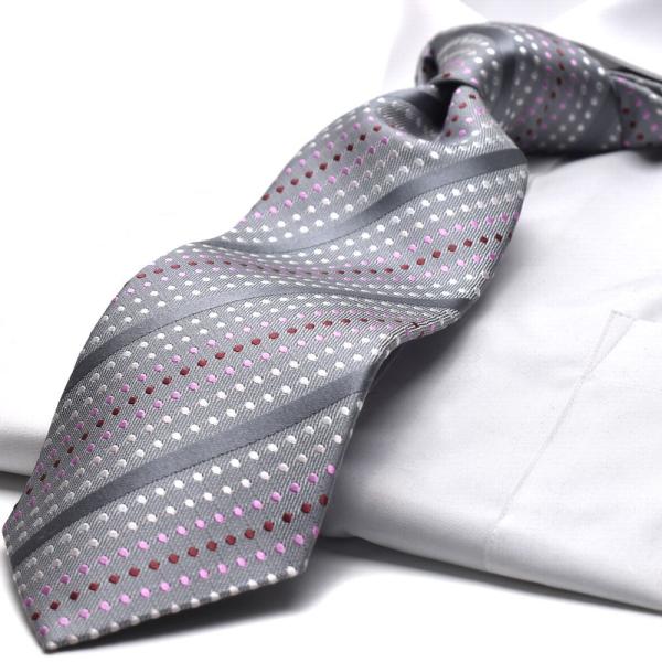 【20代/30代/40代/50代/60代】サイズ縦143センチ×幅8センチ材　質シルク100％色グレー、ホワイト、エンジのドット柄商品説明写真と多少の色の異なりはご了承下さい。 ポイント利用