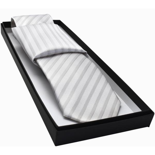 サイズ縦143センチ×幅約8センチ/チーフ23センチの正方形 材　質シルク１００％色シルバー、シルバーグレーのストライプ商品説明日本製・写真と多少の色の異なりはご了承下さい。 ポイント利用