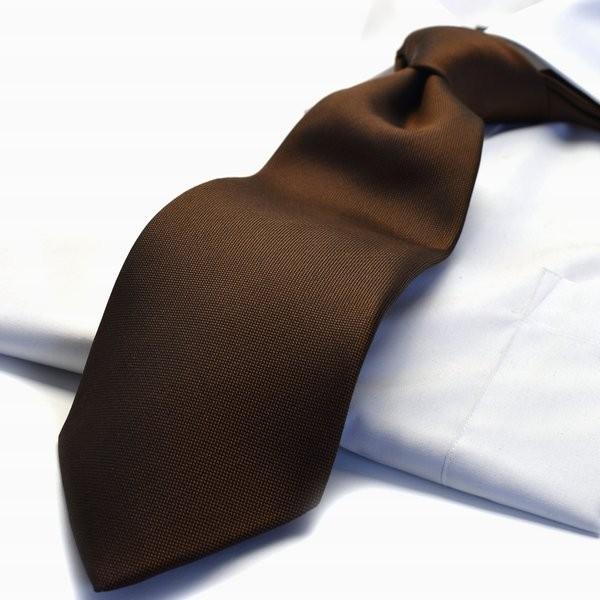 【20代/30代/40代/50代/60代】サイズ縦143センチ×幅8センチ材質シルク１００％色  ブラウンの無地　商品説明写真と多少の色の異なりはご了承下さい。 ポイント利用