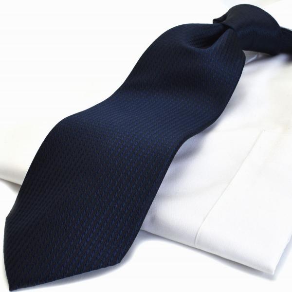 【20代/30代/40代/50代/60代】サイズ縦143センチ×幅8センチ材　質シルク１００％色ネイビーの雀格子製造元中国商品説明写真と多少の色の異なりはご了承下さい。 ポイント利用