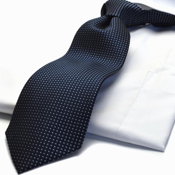 サイズ縦160センチ×幅8センチ材　質シルク１００％色ネイビー、シルバー、ドット柄製造元中国商品説明写真と多少の色の異なりはご了承下さい。 ポイント利用