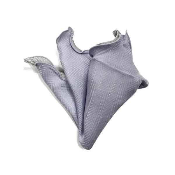 サイズ30ｃｍ×30cm　　　　材　質シルク１００％色リバーシブル・表.ラベンダーにゴールドラメイリデザイン柄/裏.光沢のあるラベンダーの無地　生産国日本商品説明写真と多少の色の異なりはご了承下さい。 ポイント利用