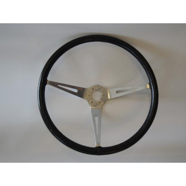 当時物　オリジナル　CORTINA Springall ステアリングホィールレザー　直径　37.5cm　15インチ状態は良いですが、当時物のオリジナルですので、多少傷等はご了承ください。●店頭受け取り可