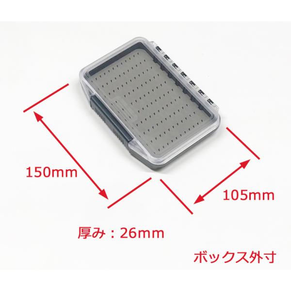 サイズ:150×105×26ミリ（外寸）。　フォーム・120スロット。以前の透明タイプから半透明素材に仕様変更し、落としても割れにくくなりました。フォーム・120スロット・タイプは、薄暗い中でもフライの付け外しがしやすいガイド溝付き。一般渓...