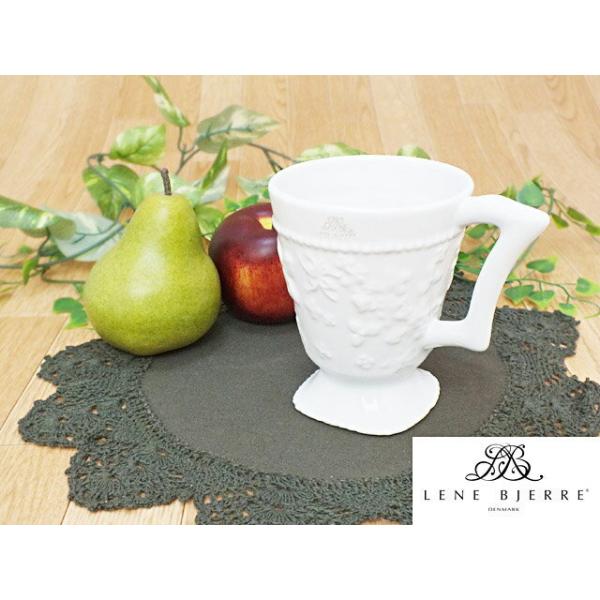 ※ご使用には全く問題ございませんが、カップの底のフチに欠け、内側に小さなくぼみや加工ムラがみられます(4枚目画像参照)。ご了承の上お買い求め下さいませ。「リーネ ヴェール」のデザインはエレガントでオシャレなので、こちらのマグカップは、食卓、...