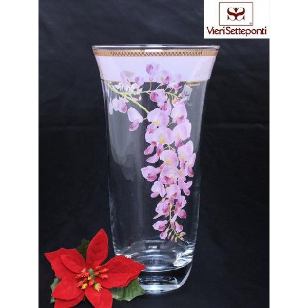 クリアのガラスにピンクの花柄がプリントされた華やかな花瓶。お部屋に飾ると優雅さを引き立ててくれます。お祝いなど様々な贈り物や、記念品としてもオススメです♪■素材：ガラス■サイズ：口径約10.8cm×高さ約21.2cm■重さ：約475g■仕様...